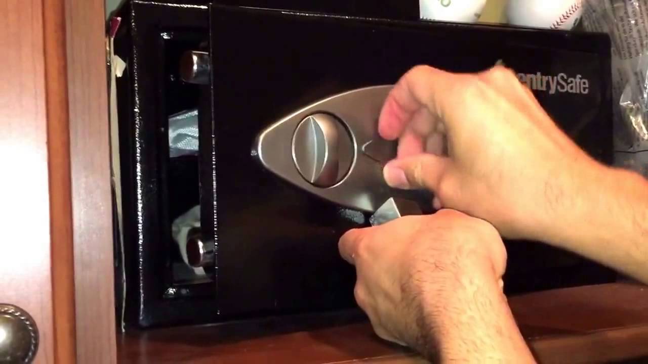 How To Unlock Your Locked Safe If You Lost Your Keys? | Locksmith Hamilton